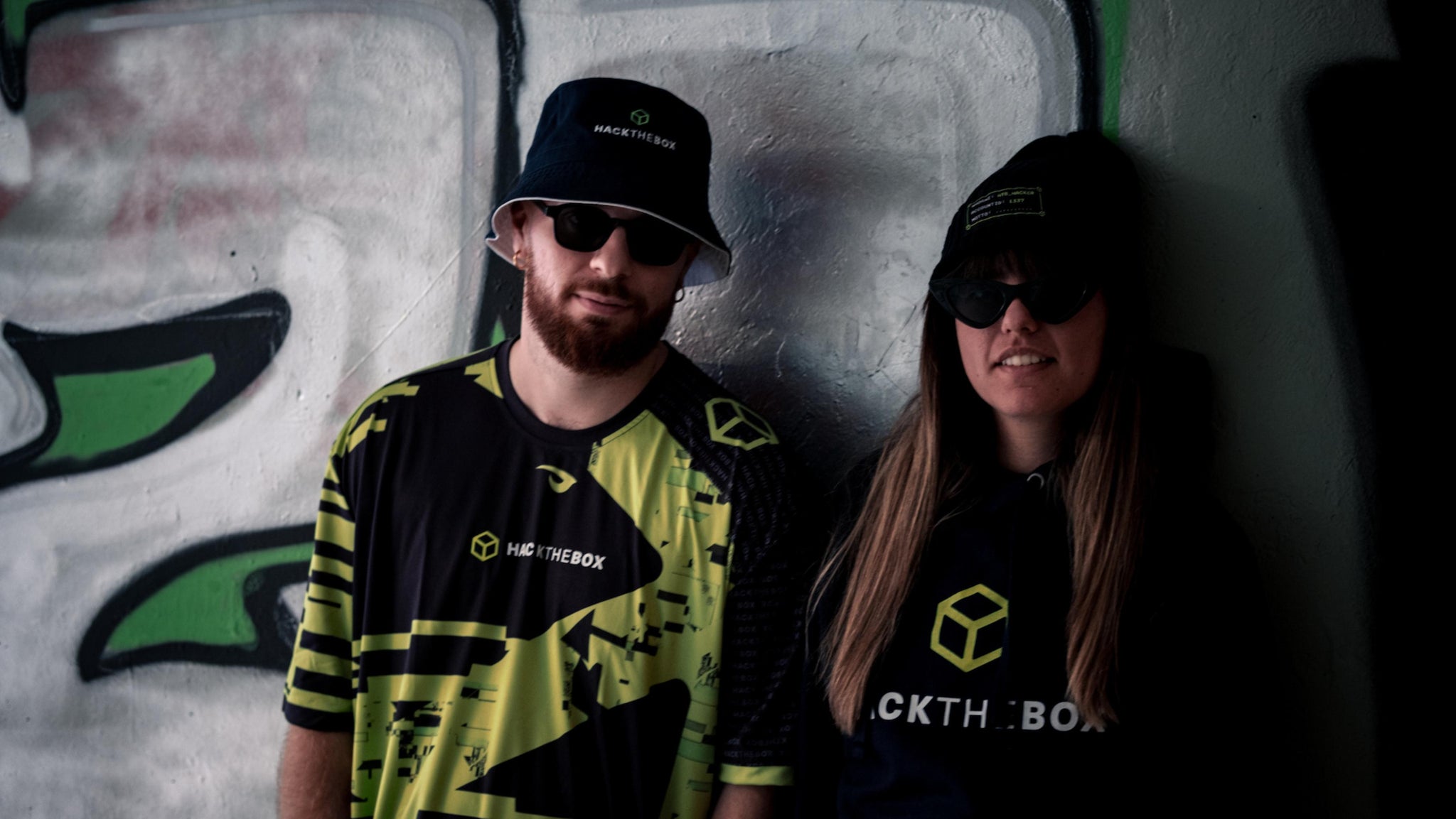 Hack The Box New Logo Hoodie: Stay Stylish and Connected